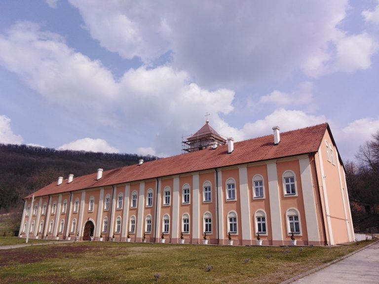 Mala fruškogorska turneja - Rakovac, Zmajevac, Vrdnik, Lazin vir, Jazak ...